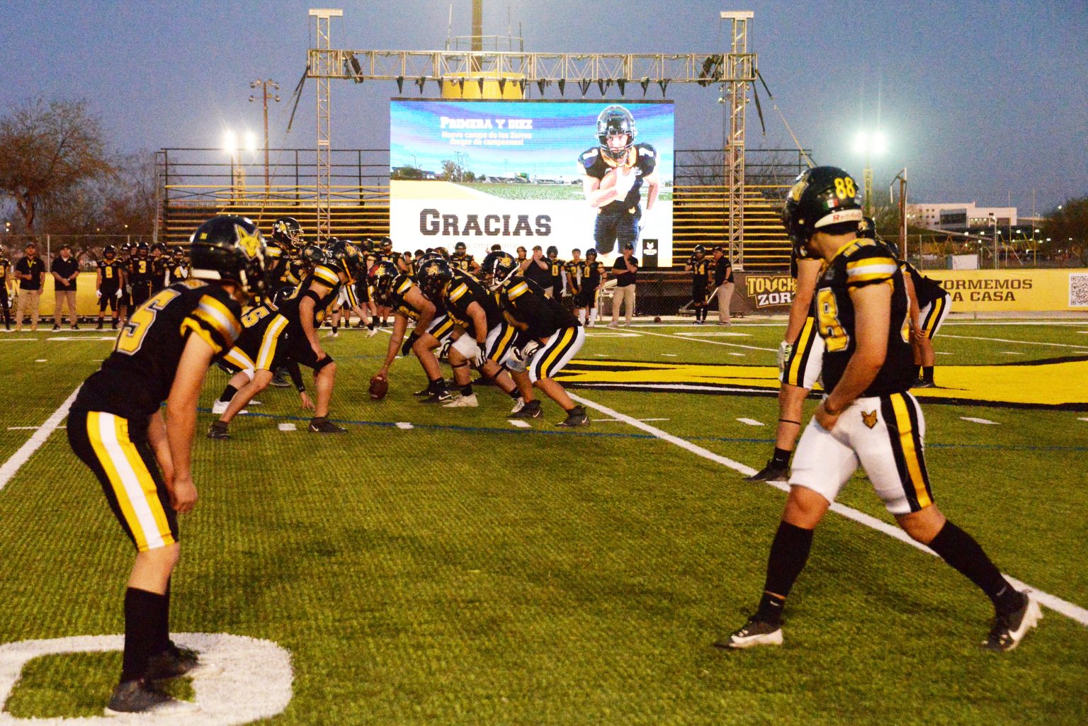 Estrenan los Zorros de CETYS Universidad un césped de última generación ...