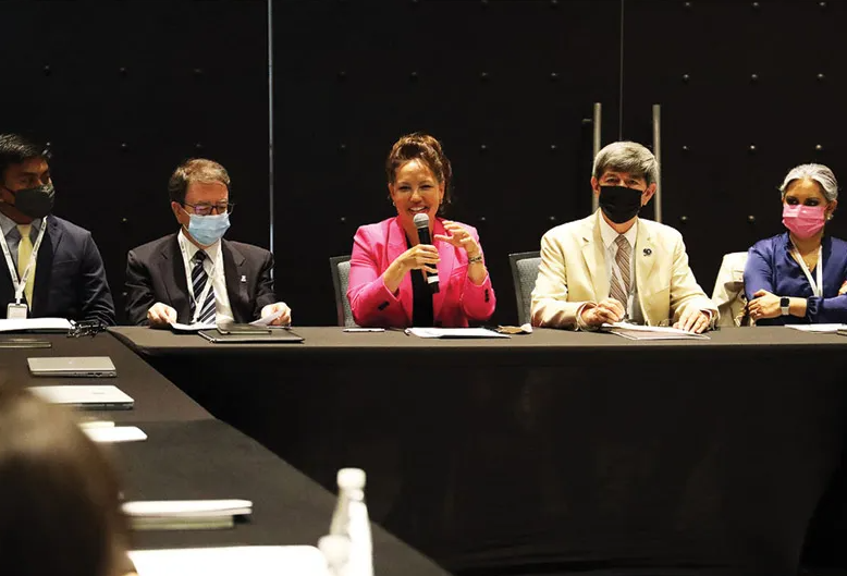 La educación superior debe intensificar su contribución a la sociedad ...