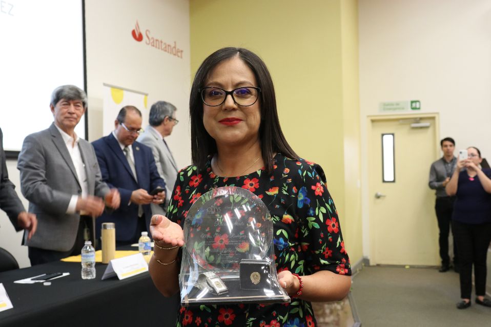 Colaboradores festejan quinquenios en CETYS