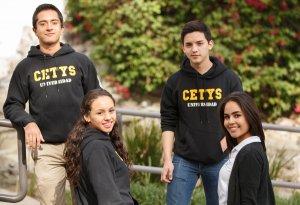 Alumnos Preparatoria - CETYS Universidad